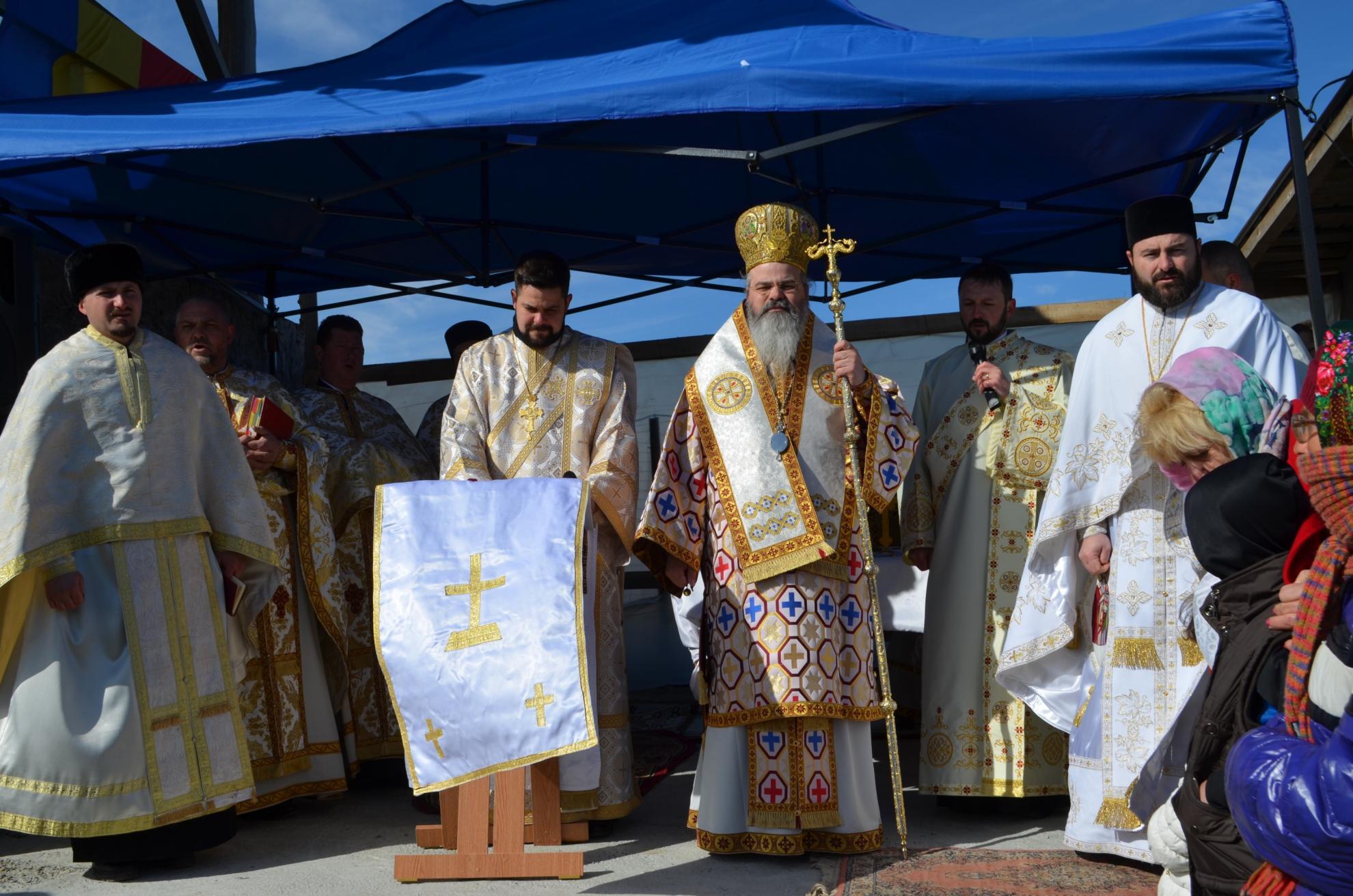 PS Ignatie: „În momentele de criză şi de încercare, să avem credinţă ... PS Ignatie: „În momentele de criză şi de încercare, să avem credinţă ...