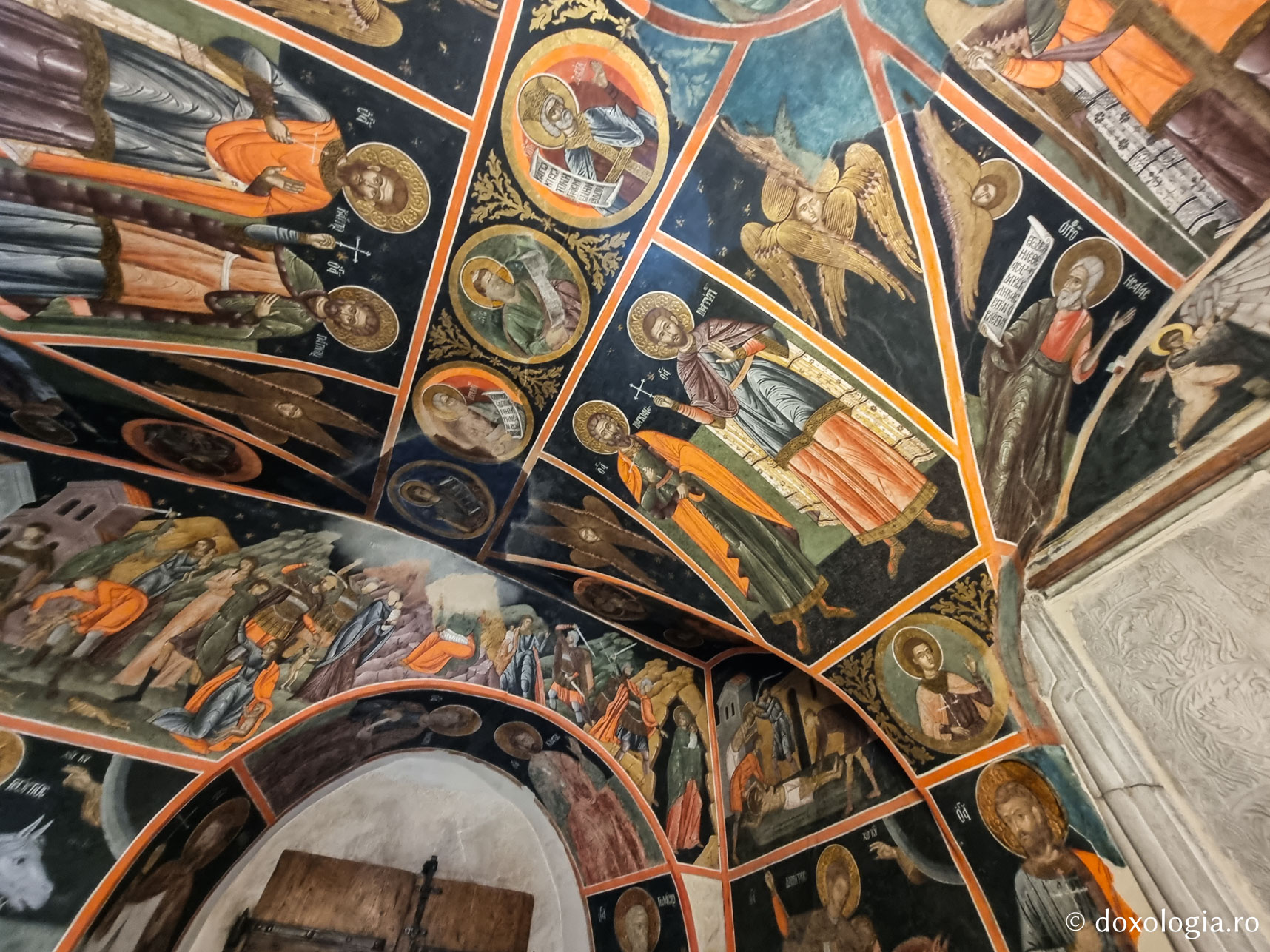 (Foto) Frumusețea Mănăstirii Golia | Doxologia