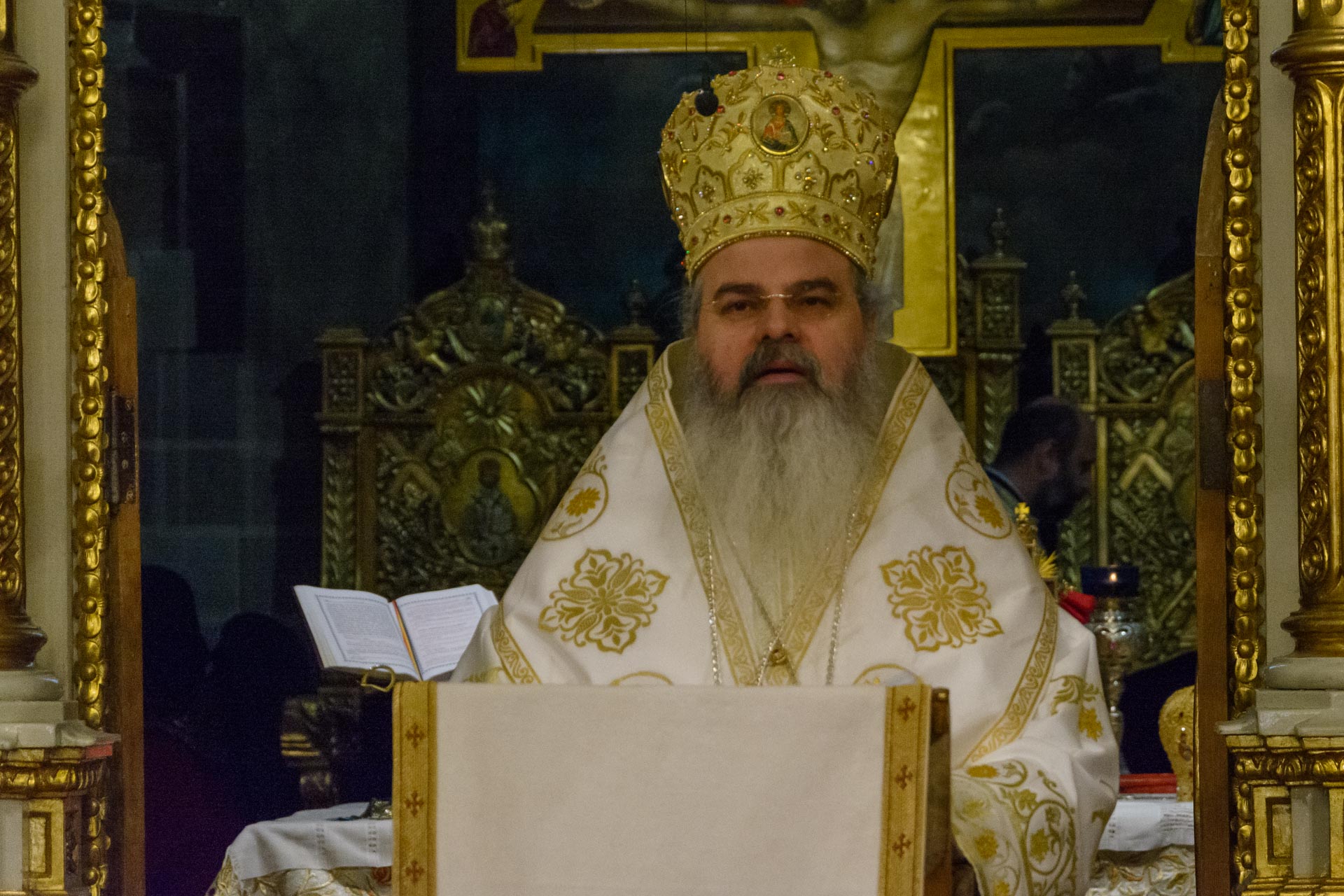 (Video) PS Ignatie: „Adevărata catedră de teologie este Sfânta Masă a ... (Video) PS Ignatie: „Adevărata catedră de teologie este Sfânta Masă a ...