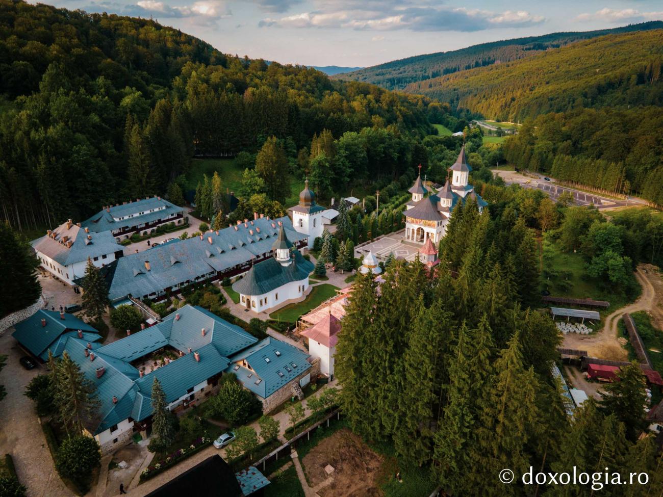 Mănăstirea Sihăstria – Neamț | Doxologia