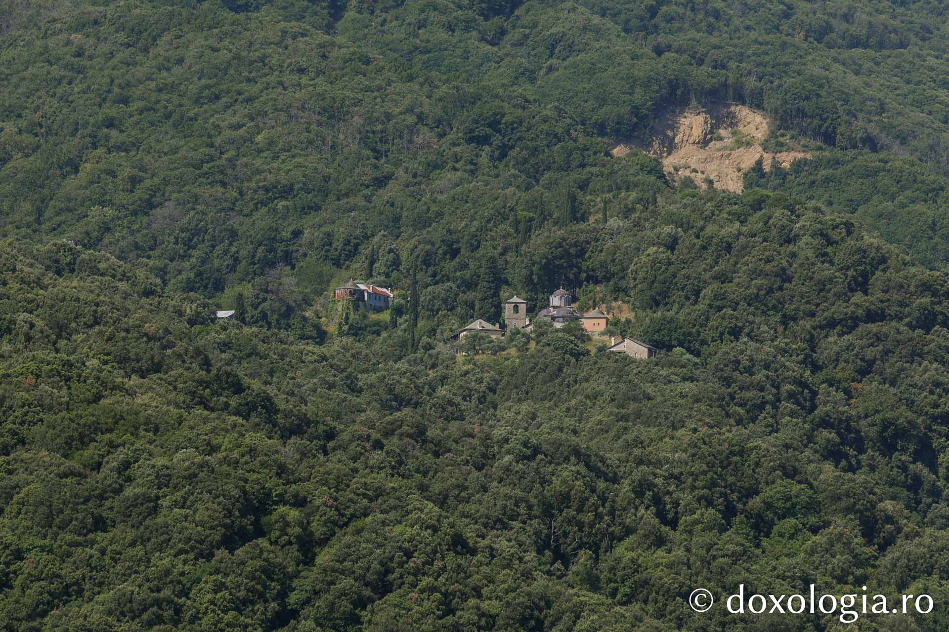 Schitul Ivironului – Muntele Athos | Doxologia