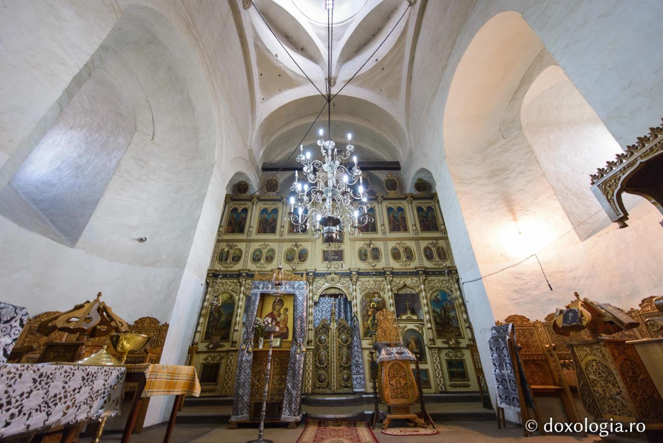 (Foto) Mănăstirea Bârnova - ctitoria domnitorului Miron Barnovschi ...