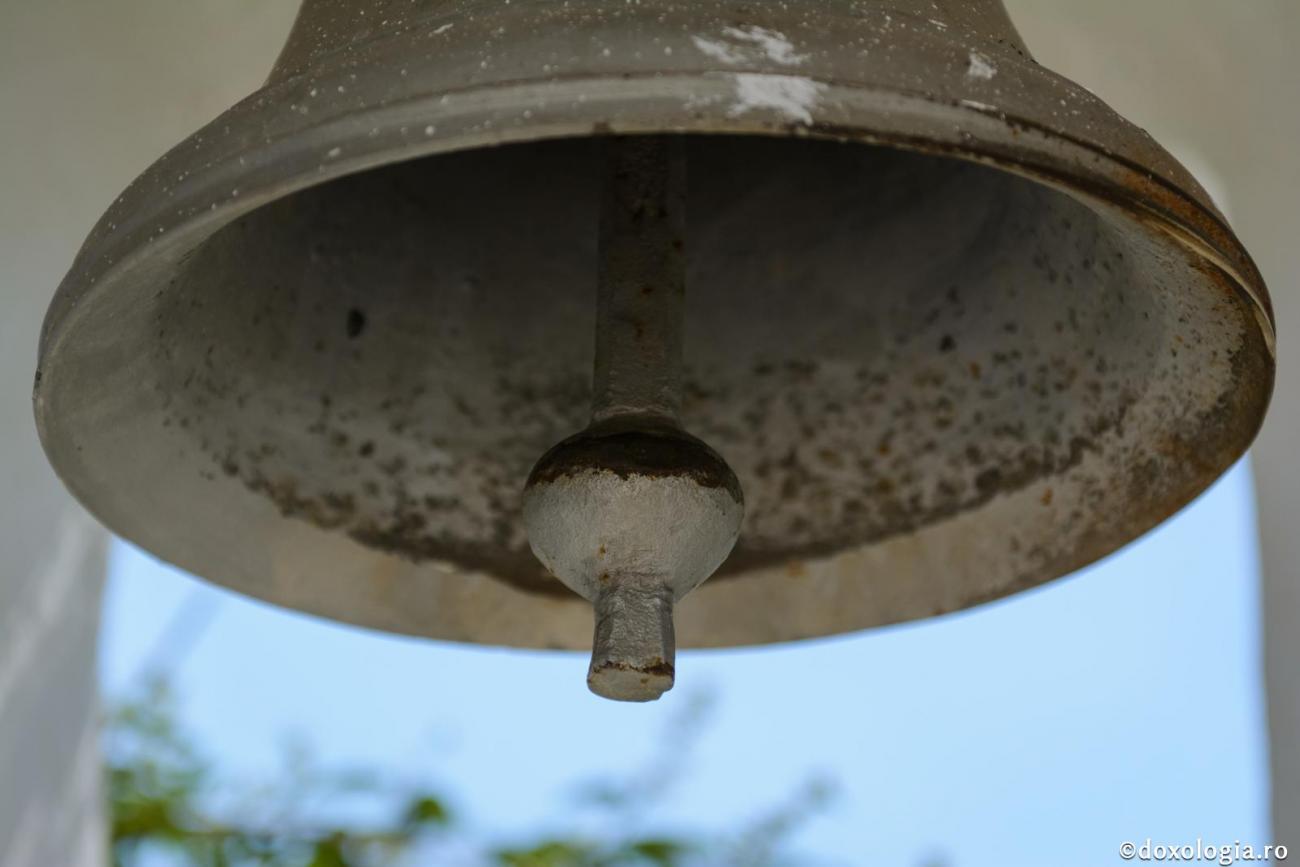 Clopote plâng, clopote cânt (galerie FOTO) | Doxologia