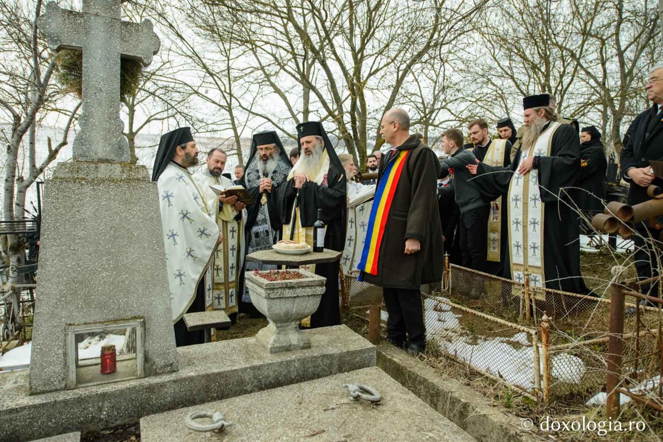 Rugăciuni și momente solemne în cinstea înfăptuitorilor Unirii cu ...