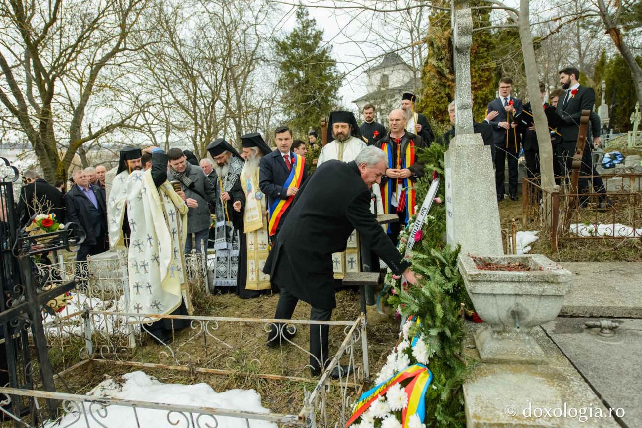 Rugăciuni și momente solemne în cinstea înfăptuitorilor Unirii cu ...
