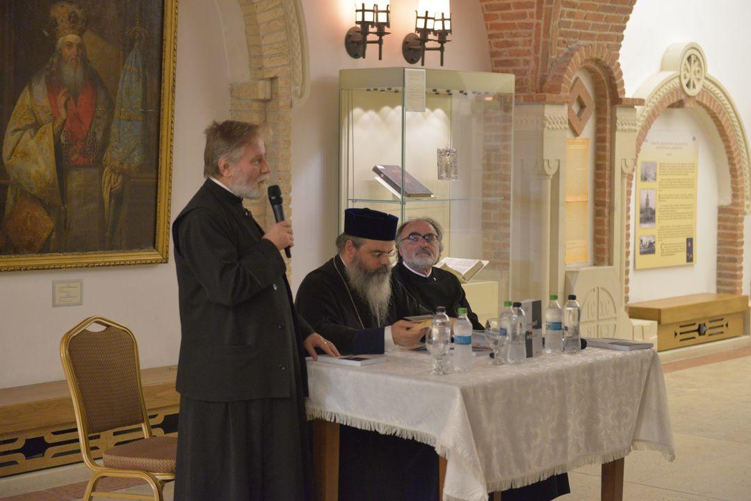 Lansare de carte la Muzeul Mitropolitan: PS Ignatie și pr. George ...