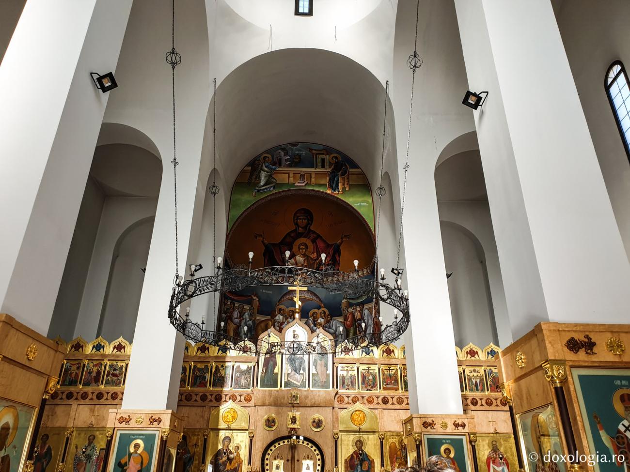 (Foto) Mănăstirea Sfântul Ierarh Luca Doctorul din Nafplio, Grecia ...