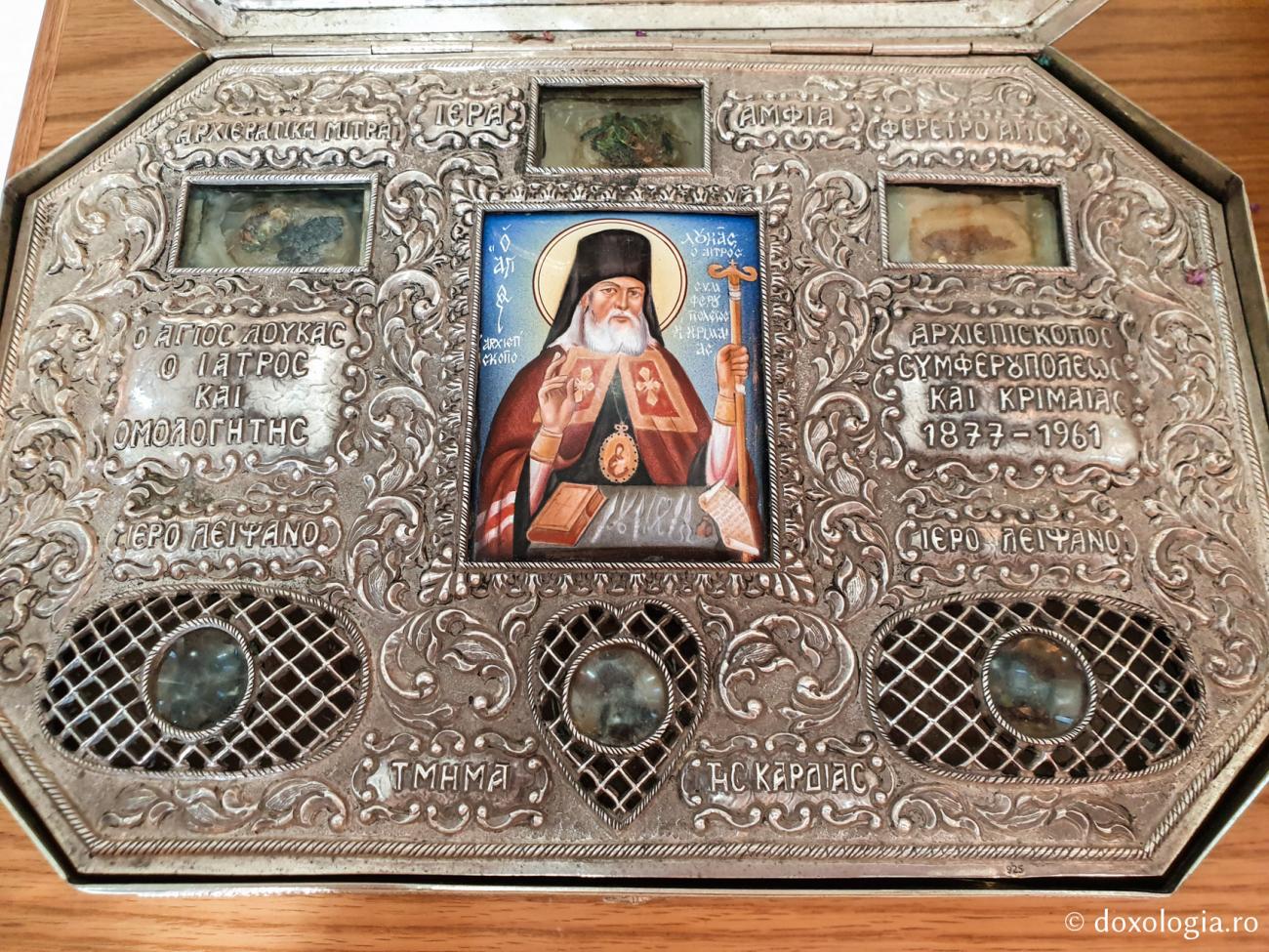 (Foto) Mănăstirea Sfântul Ierarh Luca Doctorul din Nafplio, Grecia ...