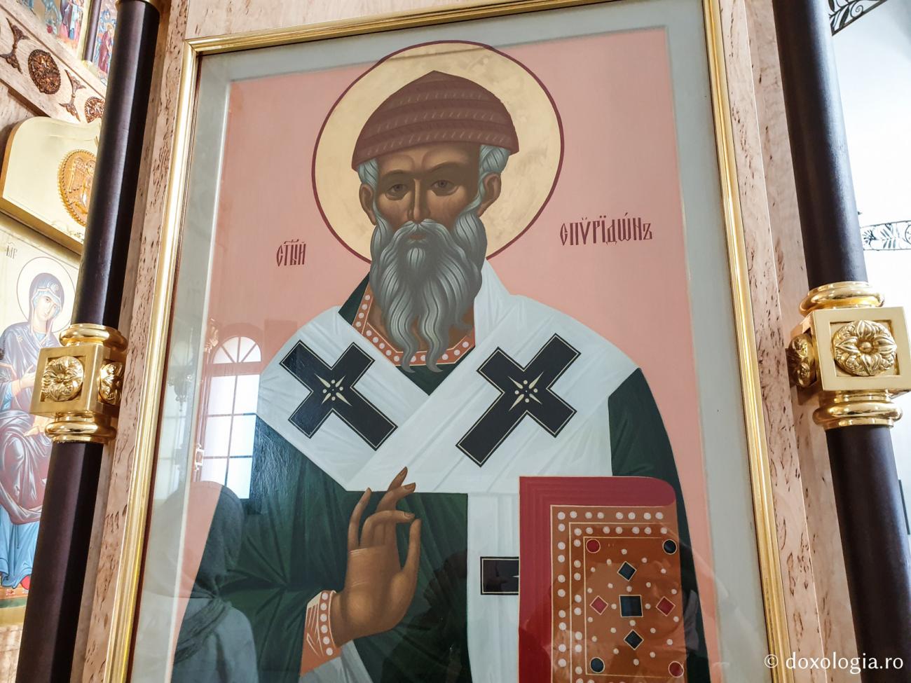 (Foto) Mănăstirea Sfântul Ierarh Luca Doctorul din Nafplio, Grecia ...