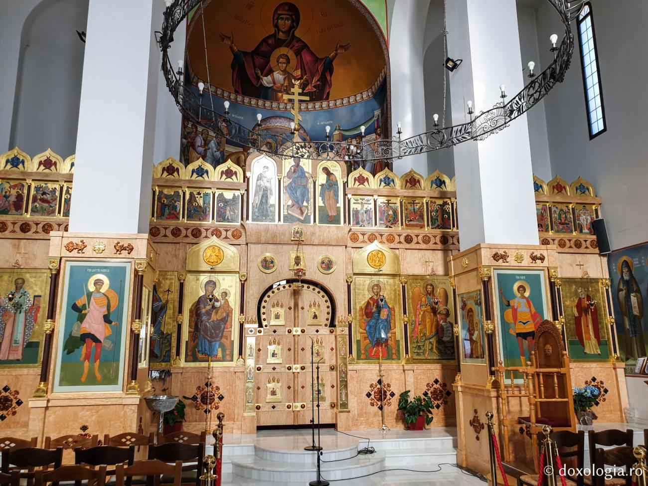 (Foto) Mănăstirea Sfântul Ierarh Luca Doctorul din Nafplio, Grecia ...