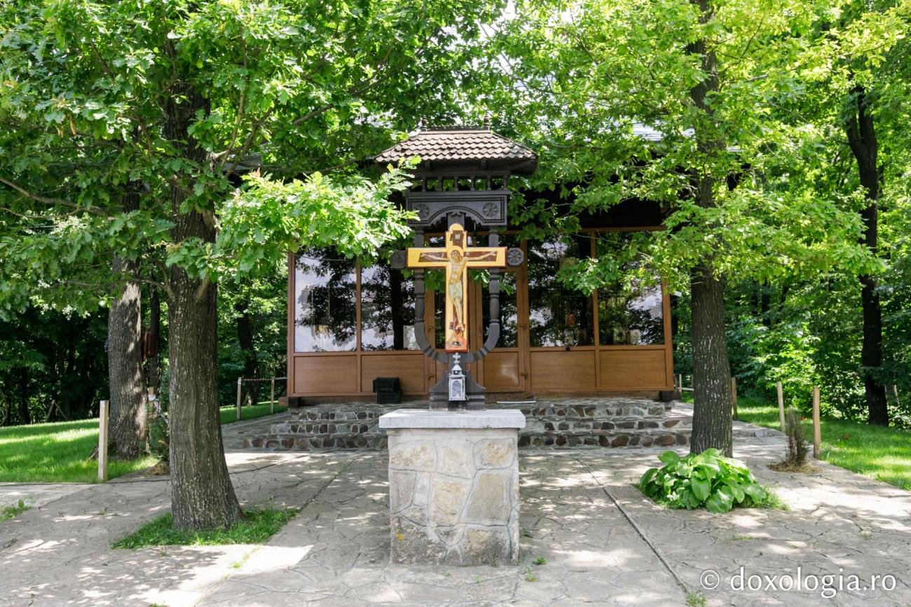 (Foto) Mănăstirea Sângeap-Basaraba | Doxologia