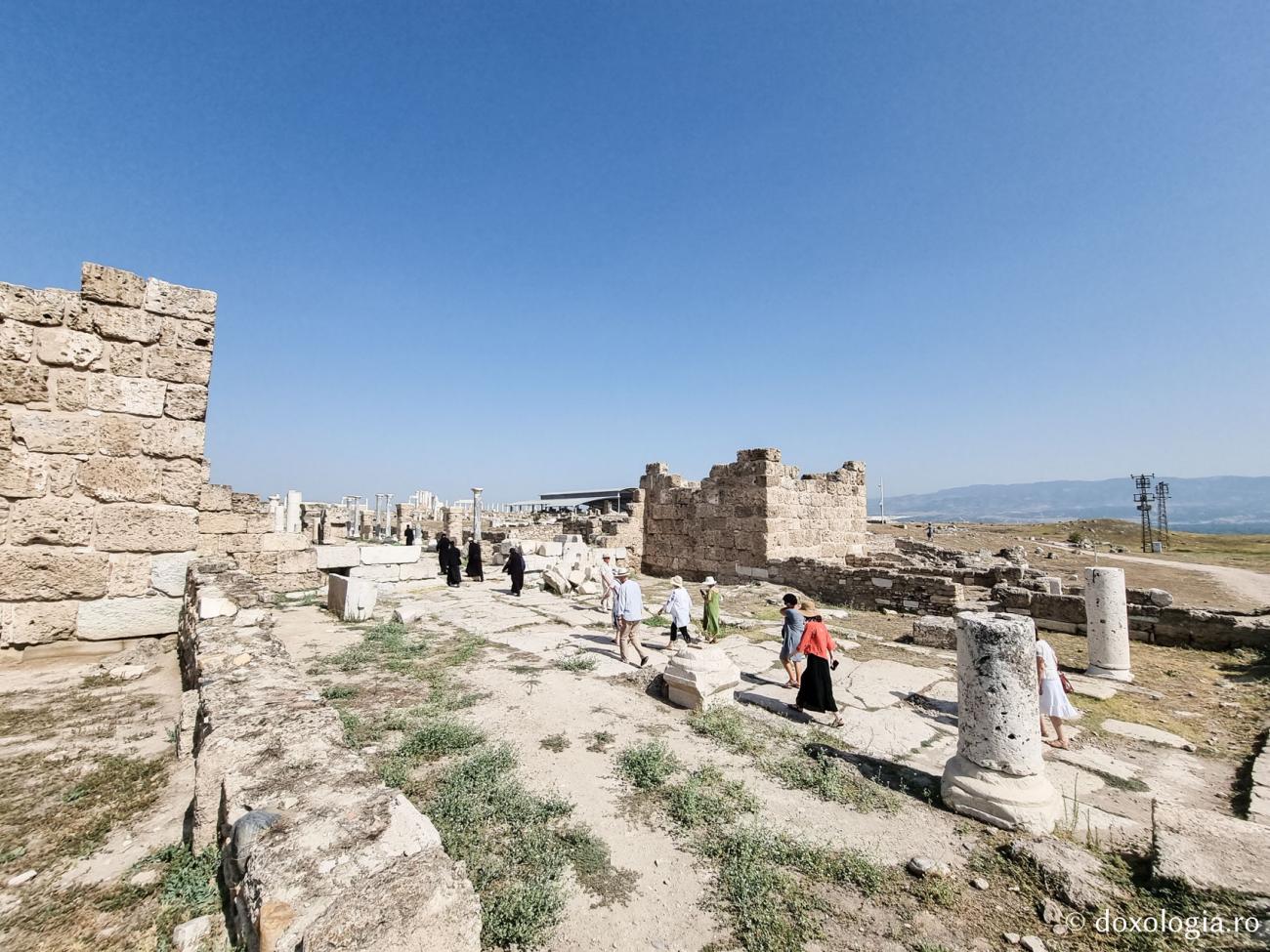 (Foto) Ruinele vechii cetăți antice Laodiceea | Doxologia