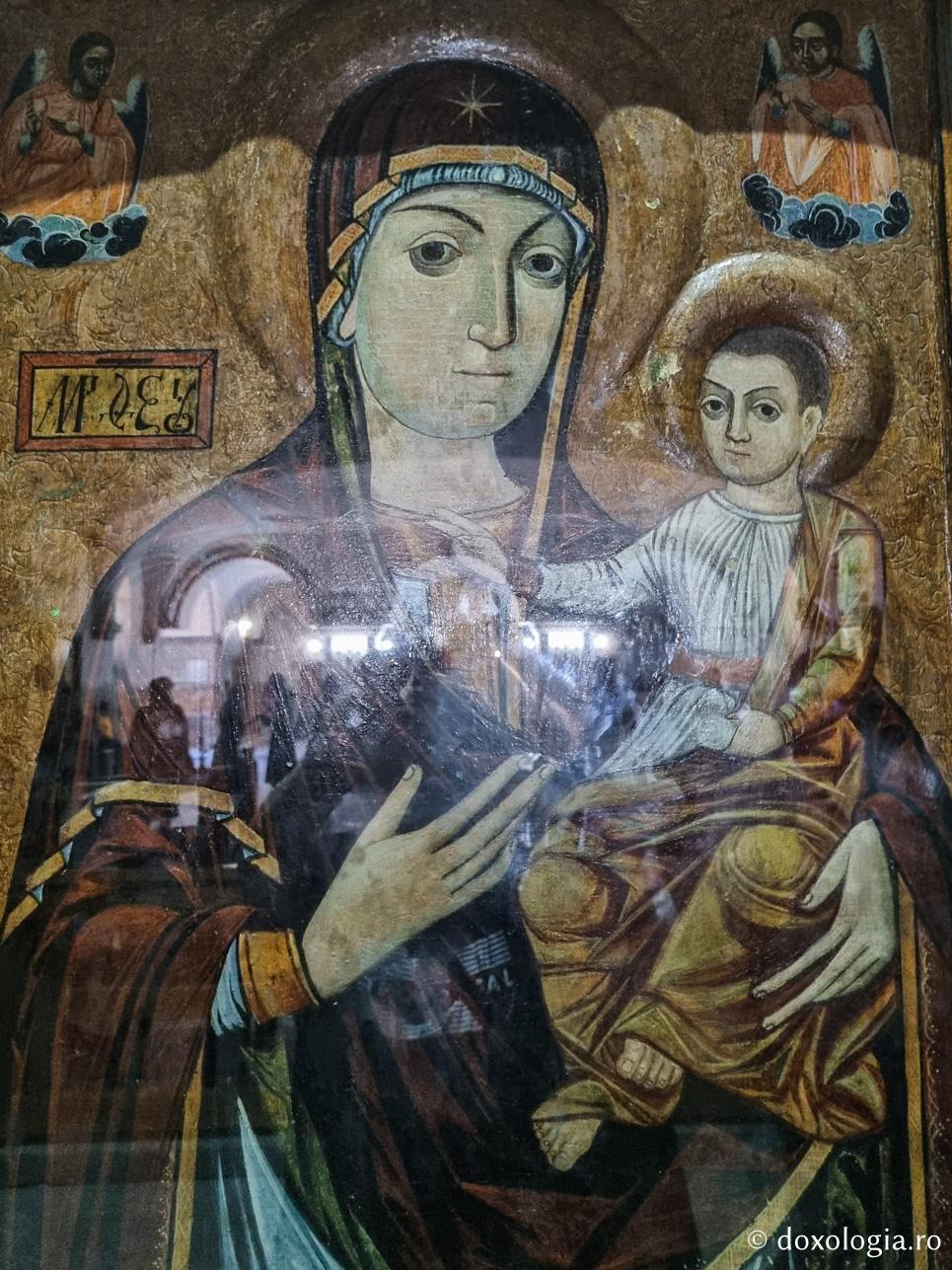 (Foto) Mănăstirea Nicula – renumită pentru icoana făcătoare de minuni a ...