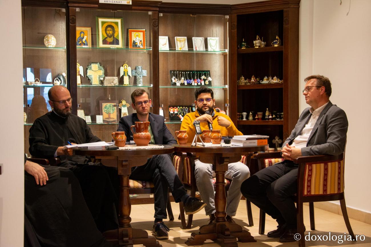 La Librăria Doxologia din Iași a avut loc lansarea volumului „Biserica și statul. Perspective ...