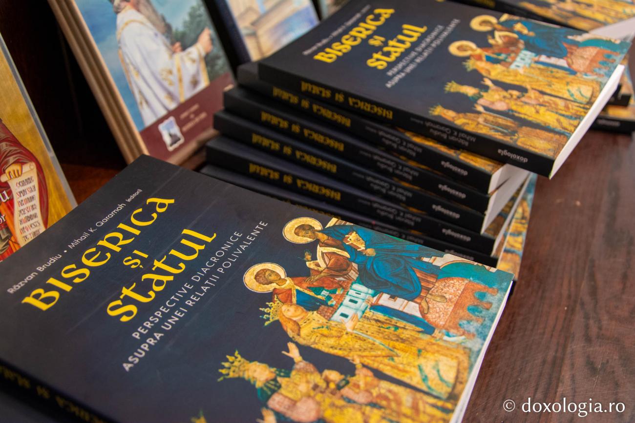 La Librăria Doxologia din Iași a avut loc lansarea volumului „Biserica și statul. Perspective ...
