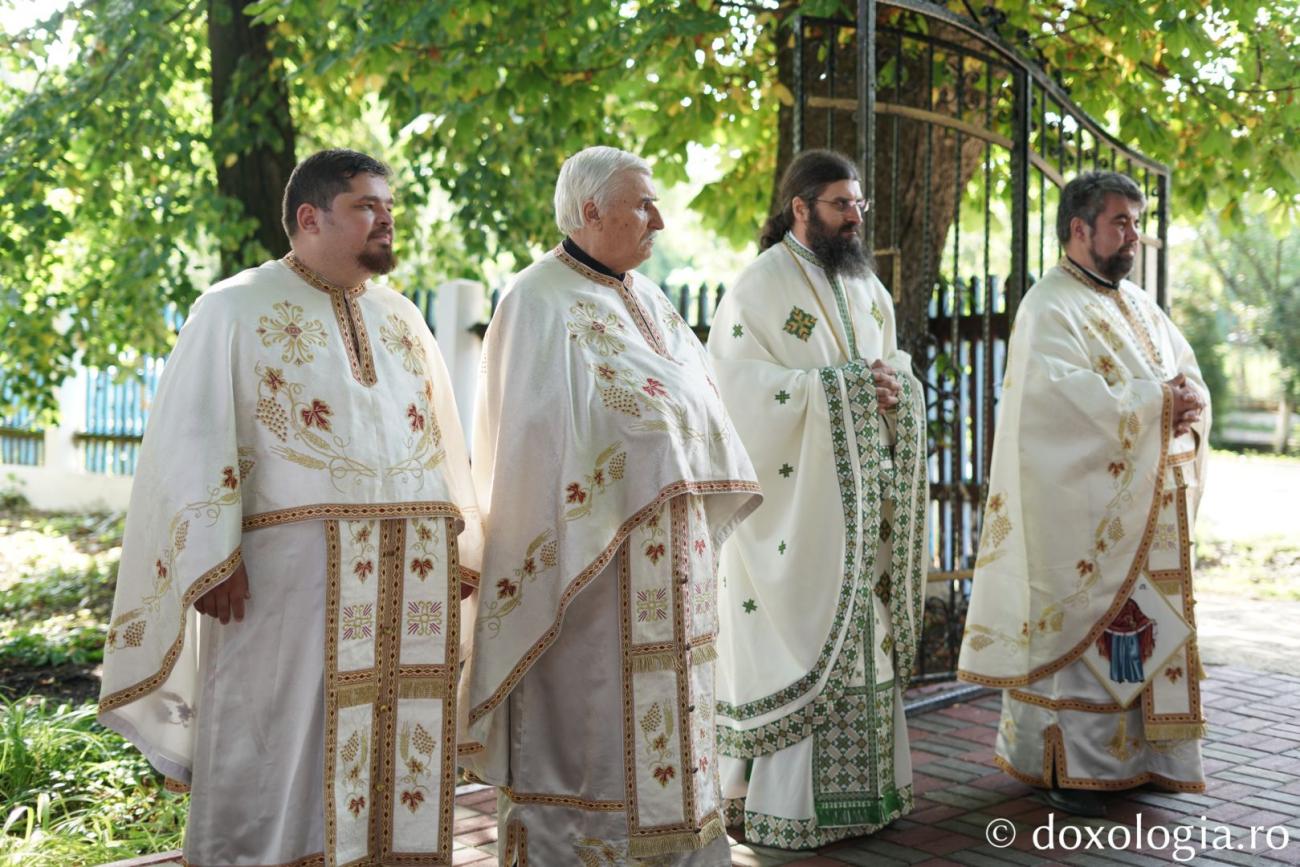 Parohia Alexandru Ioan Cuza are un nou preot paroh | Doxologia
