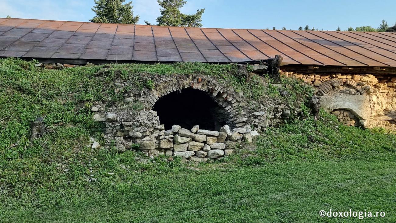 (Foto) Mănăstirea Solca | Doxologia