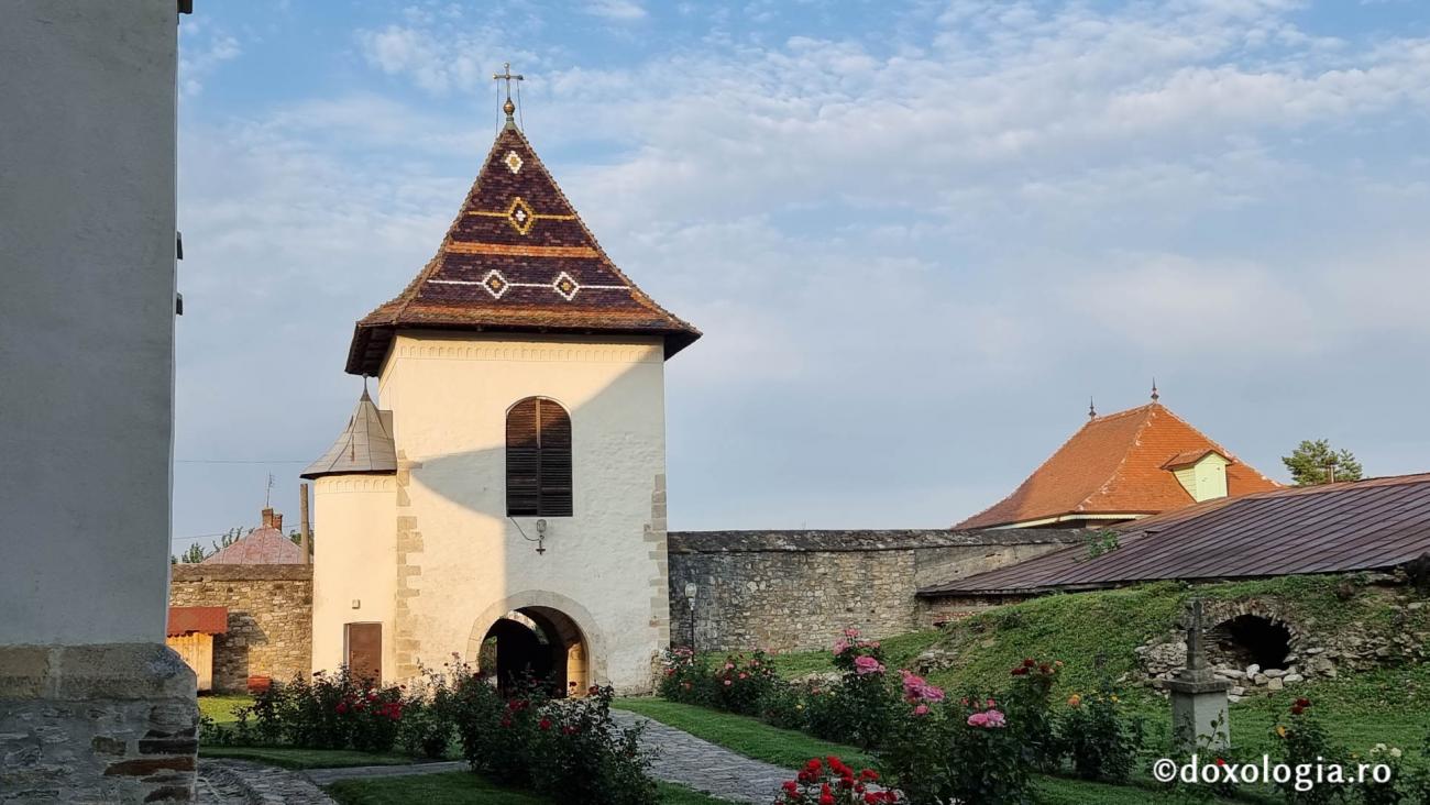 (Foto) Mănăstirea Solca | Doxologia