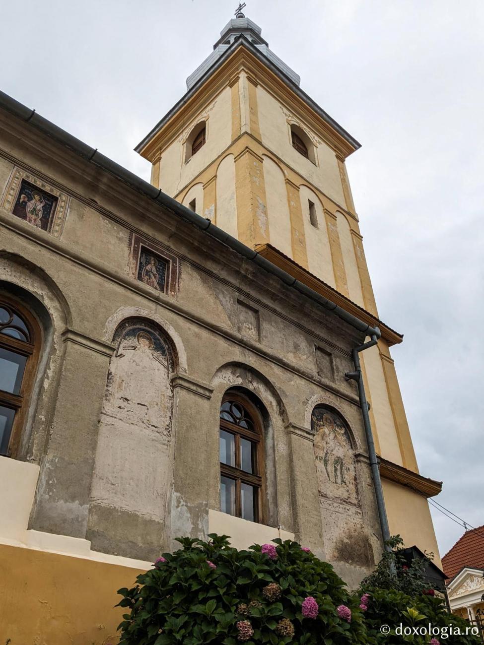 (Foto) Biserica „Cuvioasa Parascheva” din Rășinari | Doxologia