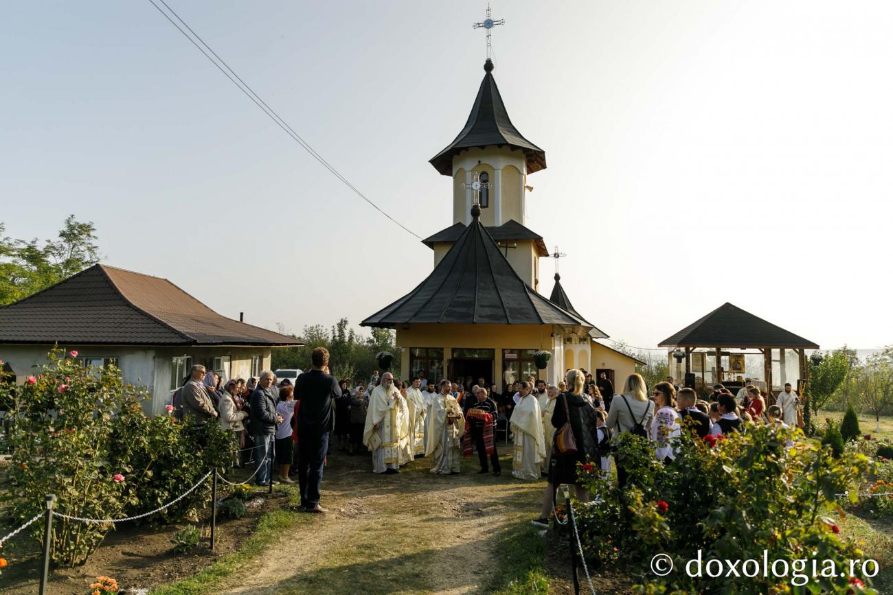 Parohia Podolenii de Sus are un nou preot paroh | Doxologia