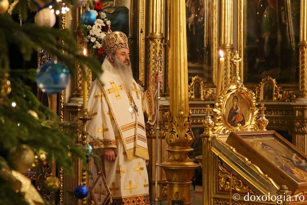 Părintele Mitropolit Teofan, la slujba de Crăciun: „Să luăm și ...