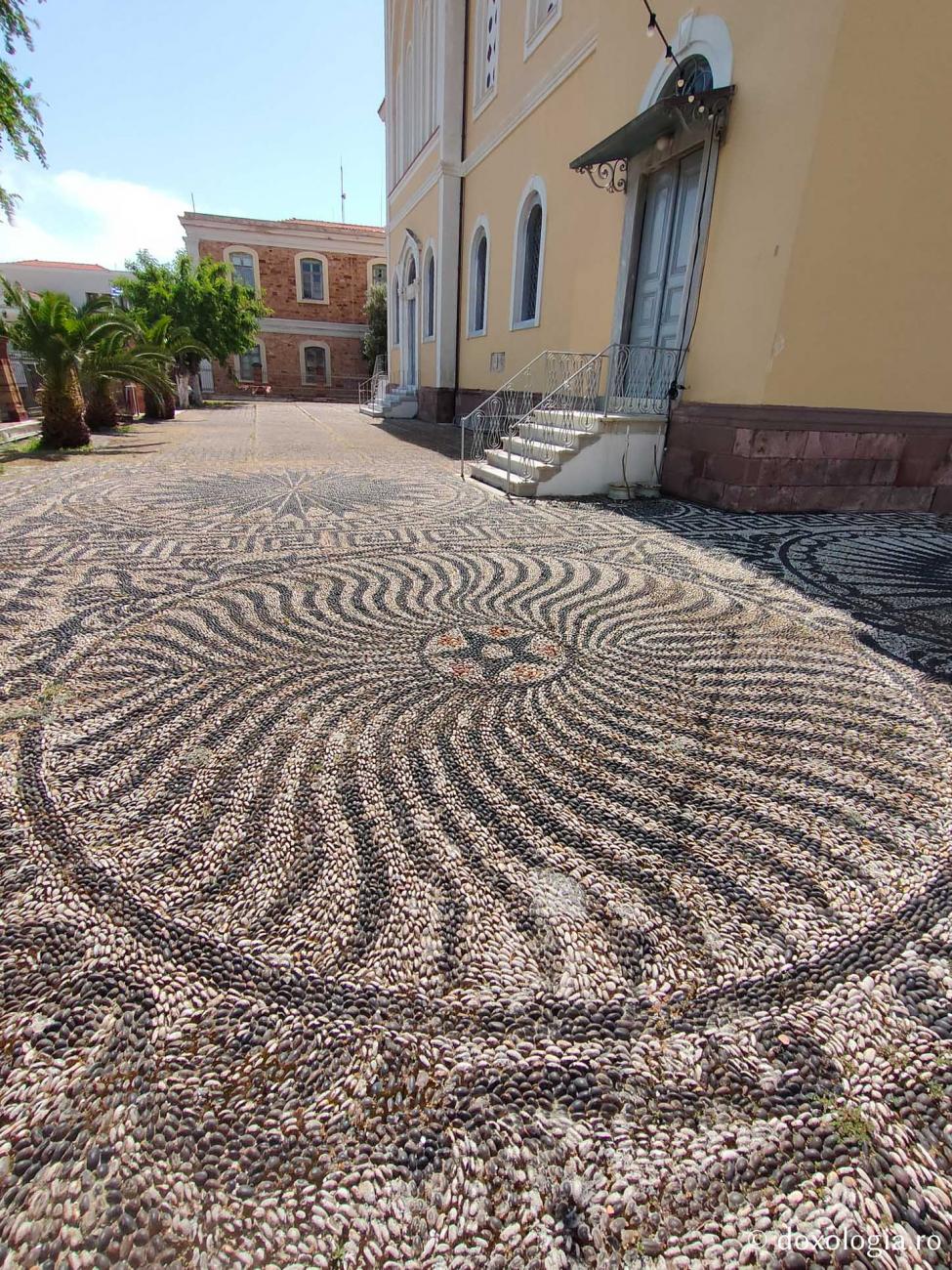 (Foto) Catedrala Mitropolitană din Chios – locul unde a fost hirotonit ...