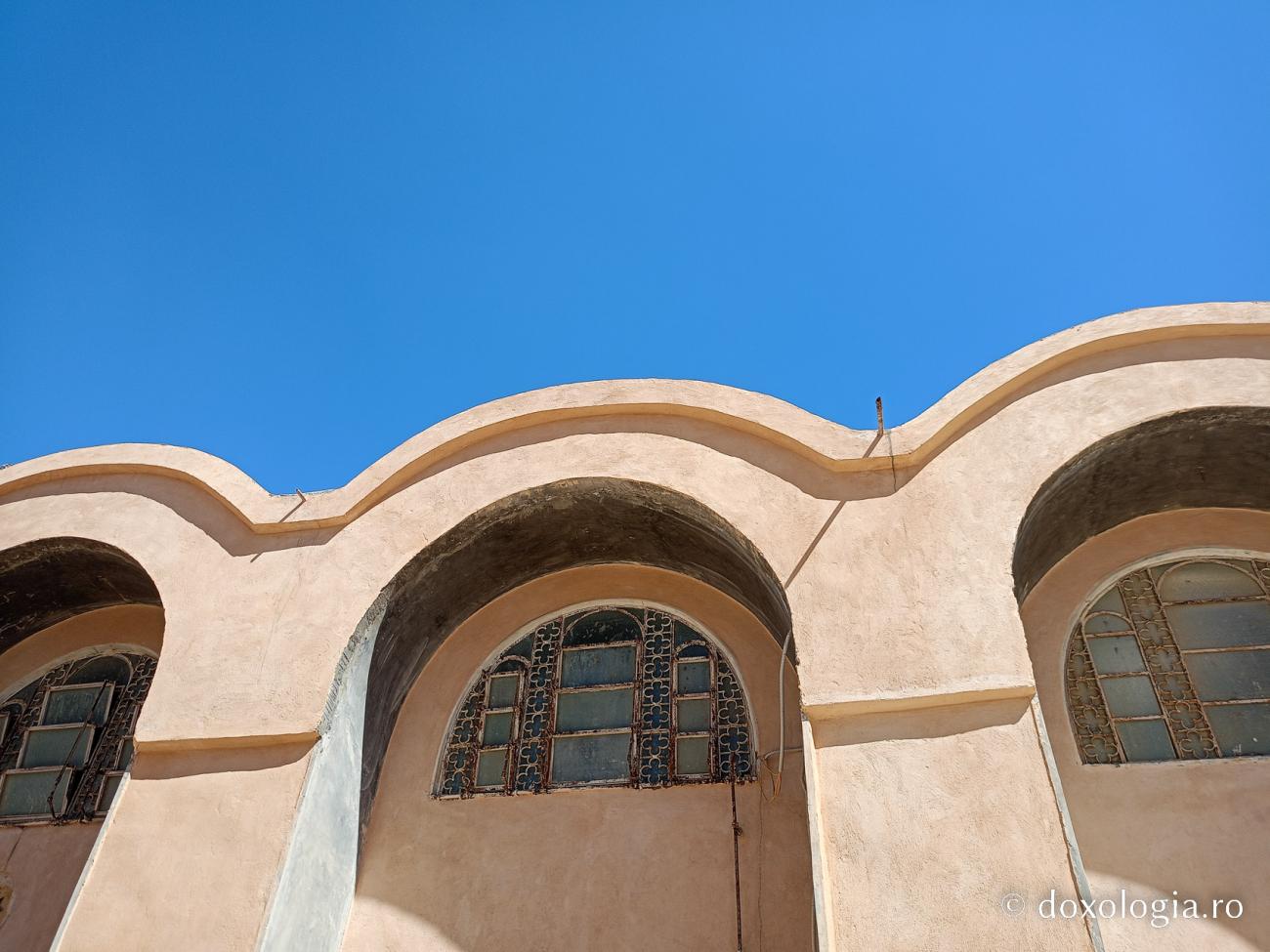 (Foto) Închinare la moaștele Sfântului Cuvios Ioan Colov | Doxologia