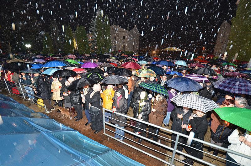Slujba Învierii la Catedrala mitropolitană din Iaşi (foto) | Doxologia Slujba Învierii la Catedrala mitropolitană din Iaşi (foto) | Doxologia